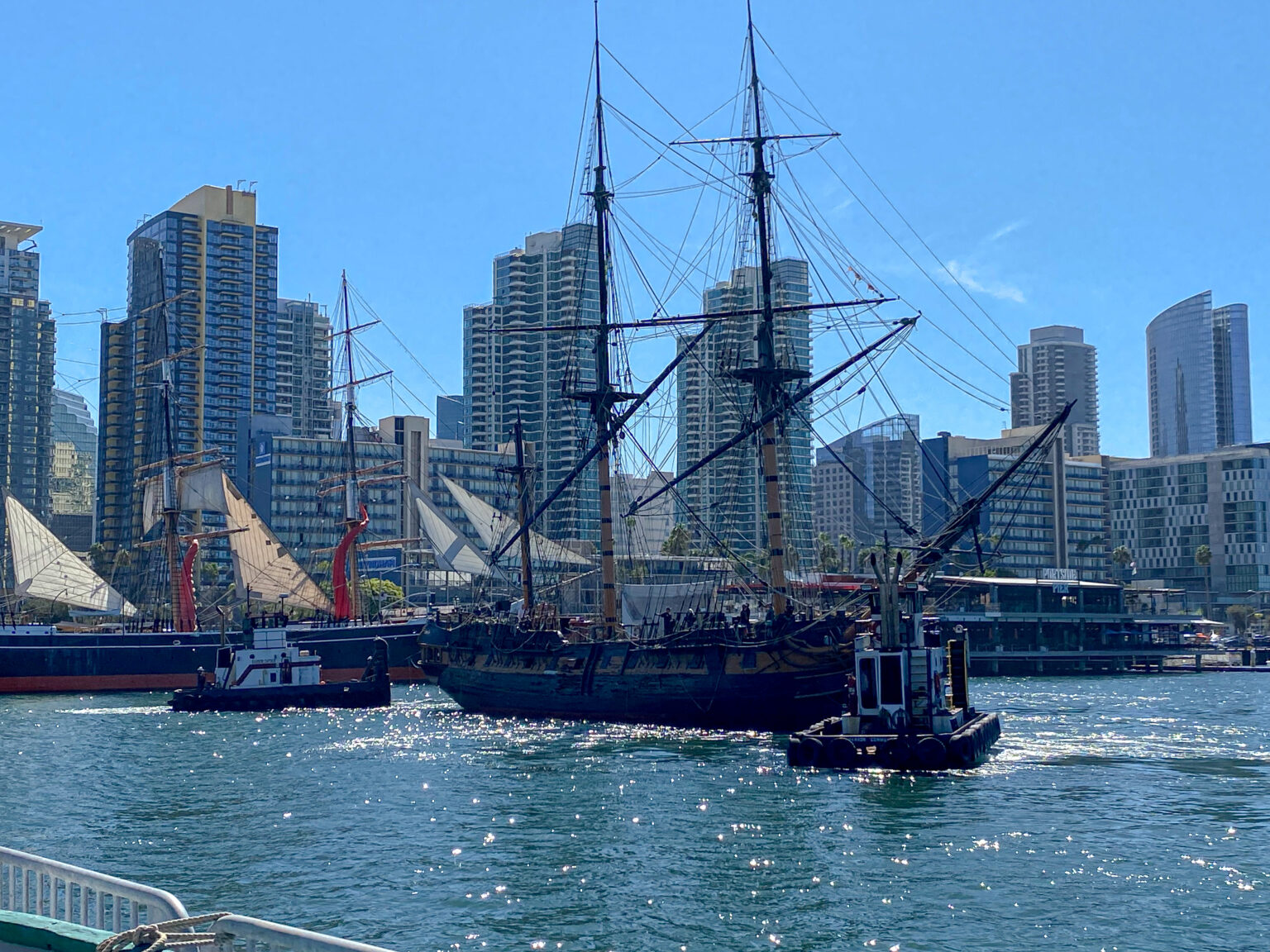 Pacific Maritime Group. Maritime Services Tug Boat